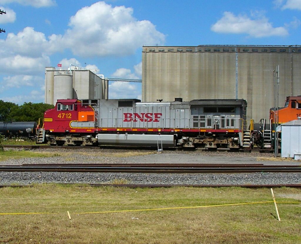 BNSF 4712
